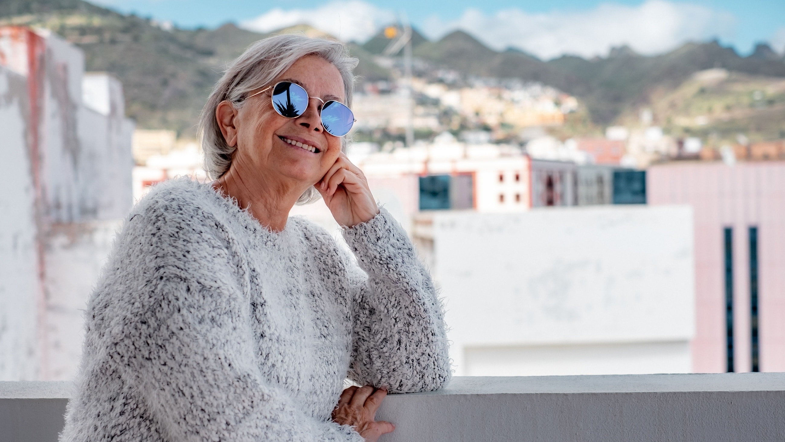 Choosing the Appropriate Types of Sunglasses After Cataract Surgery